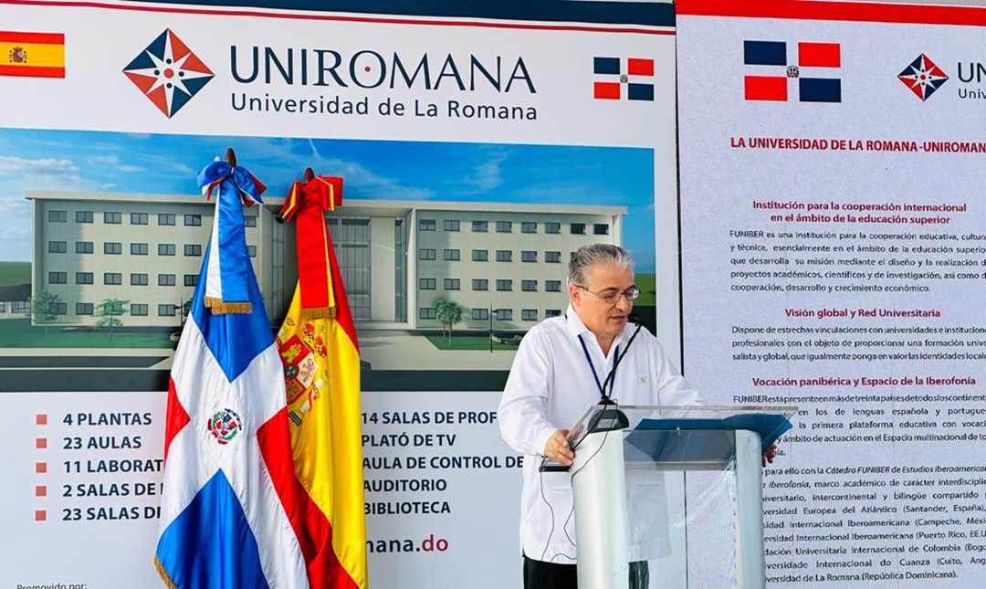 The president of the Dominican Republic breaks "first ground" of ...